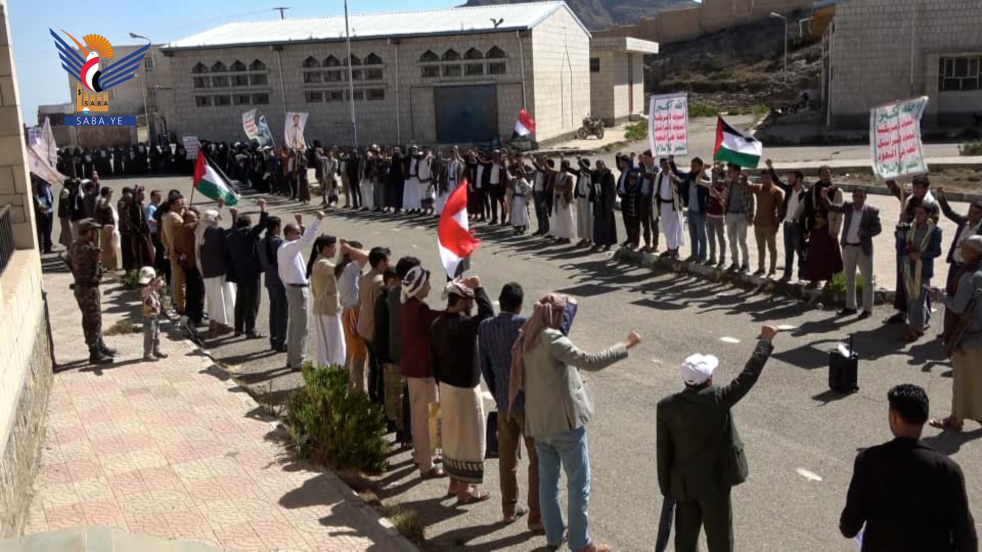 وقفات احتجاجية في ريمة تنديدا بجرائم الكيان الصهيوني والعدوان الأمريكي